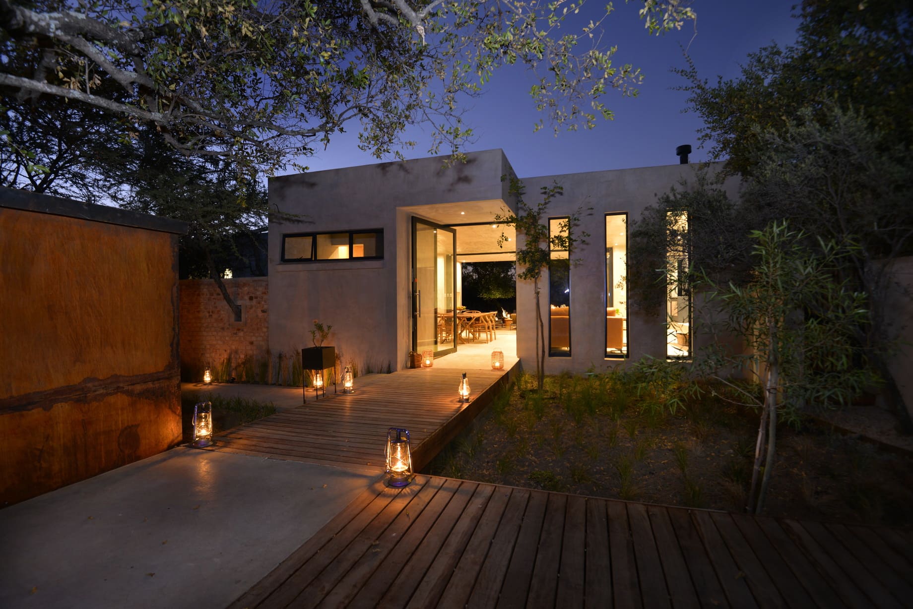 Ngala Lodge: Luxury Safari Retreat in the Dinokeng Game Reserve